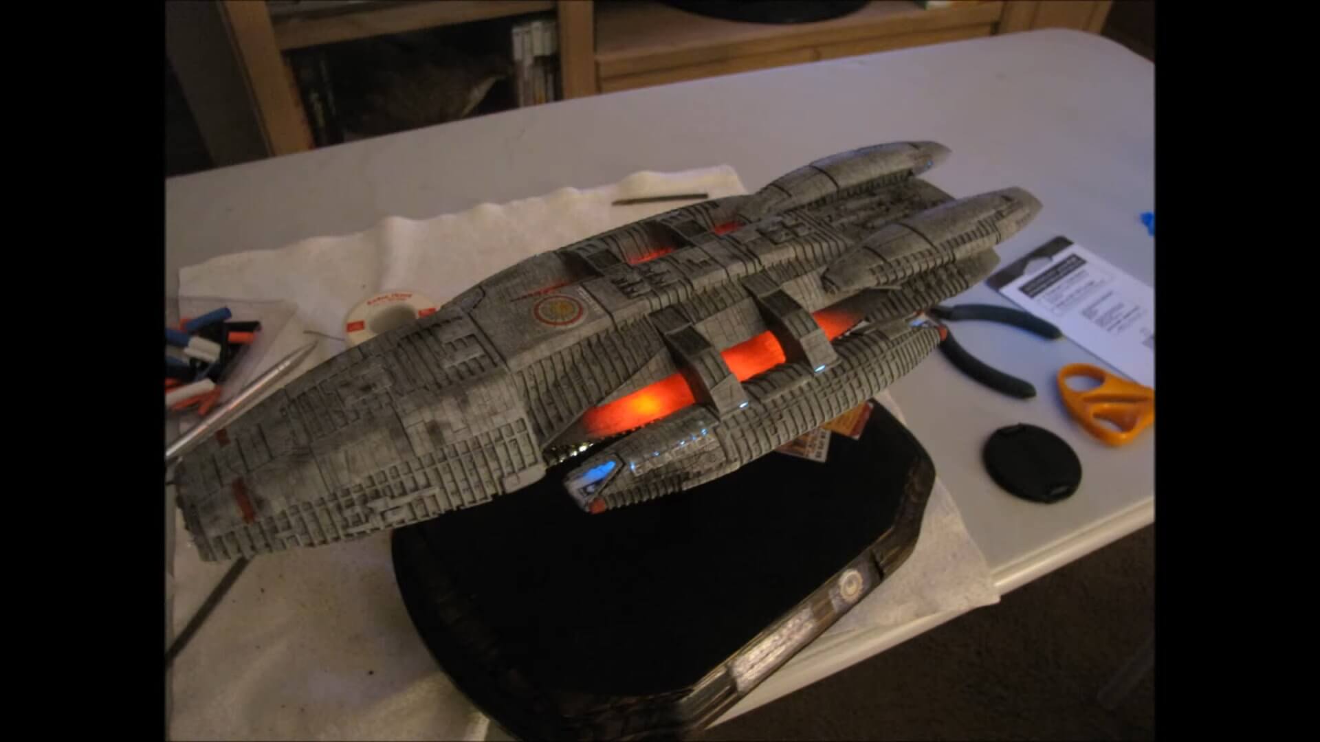 Moebius Battlestar Galactica BS-75 Model with LED Lights